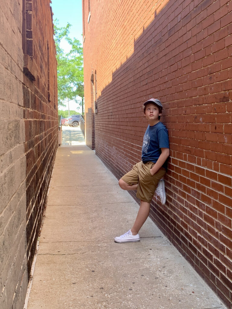 Leander Lewis – ACTOR